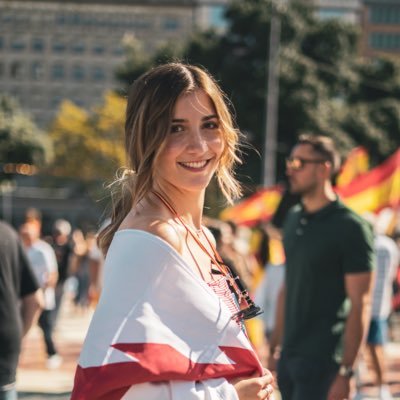 La expresidenta de S'ha Acabat Júlia Calvet ficha por Vox para las ...